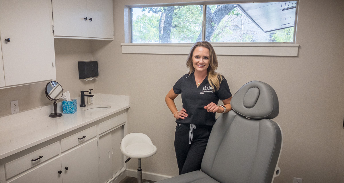 Rhaine Medical Spa hosts ribbon-cutting ceremony with Breckenridge Chamber of Commerce ...