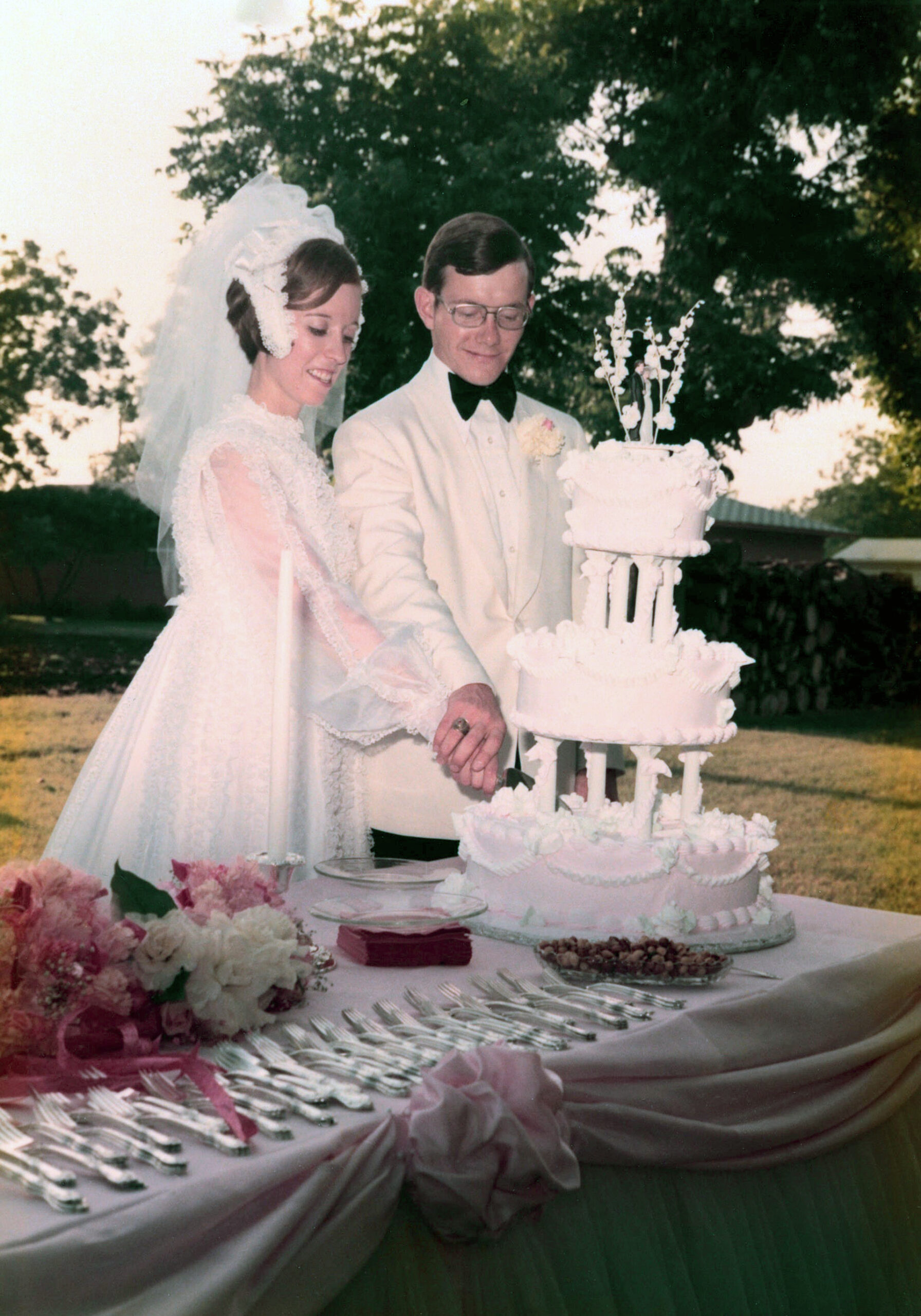 Carrol and Jack Morehart to celebrate 50th anniversary - Breckenridge Texan