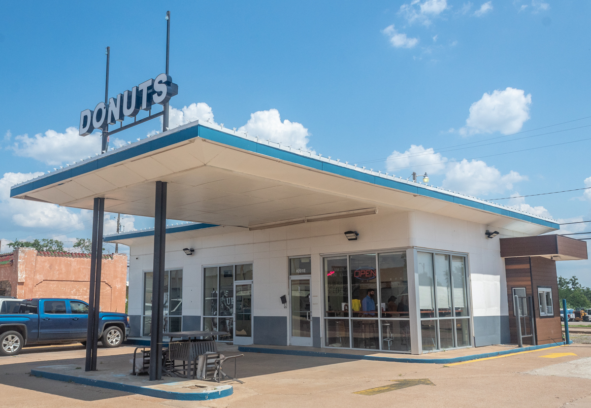 Ol’ Timers Diner celebrates new location with ribbon-cutting ...