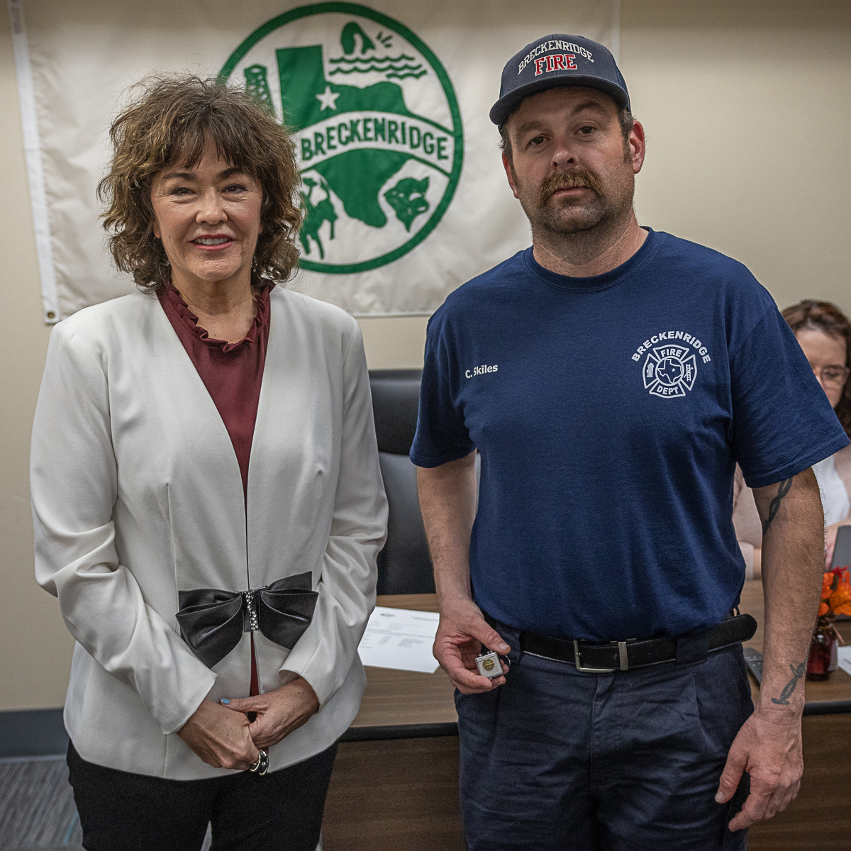City presents service pins; Commissioners approve zoning changes, other ...