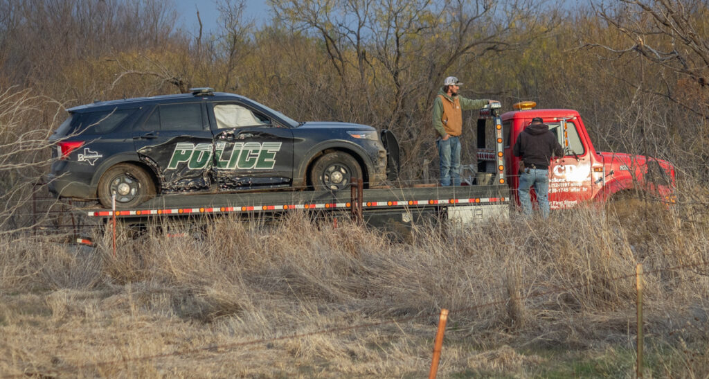 Local law enforcement searching for alleged shoplifters who led ...