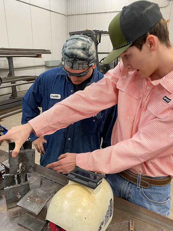 Dickens puts adversity aside in TSTC Welding Technology lab ...