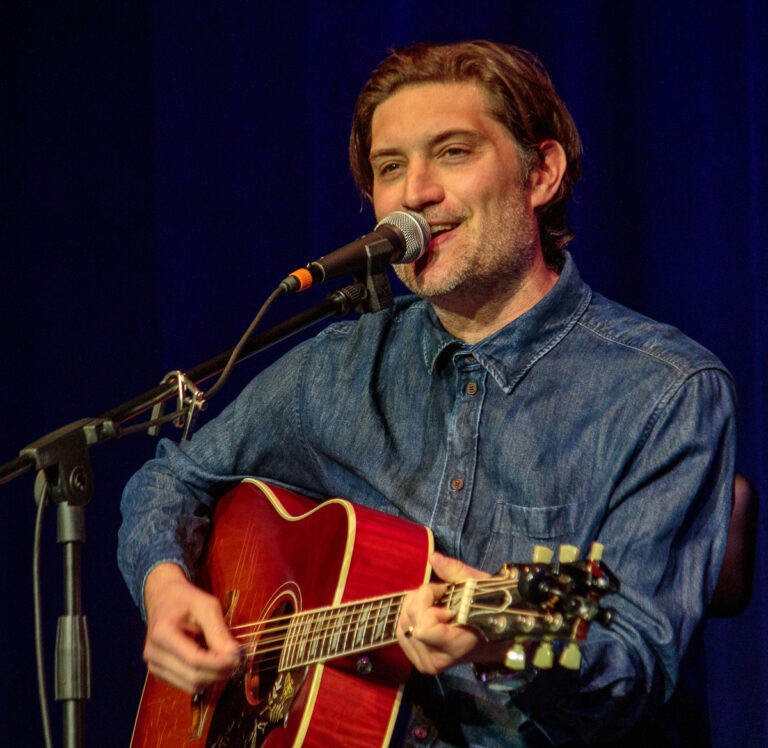 Brett Taylor & Friends entertain crowd at final concert in National ...