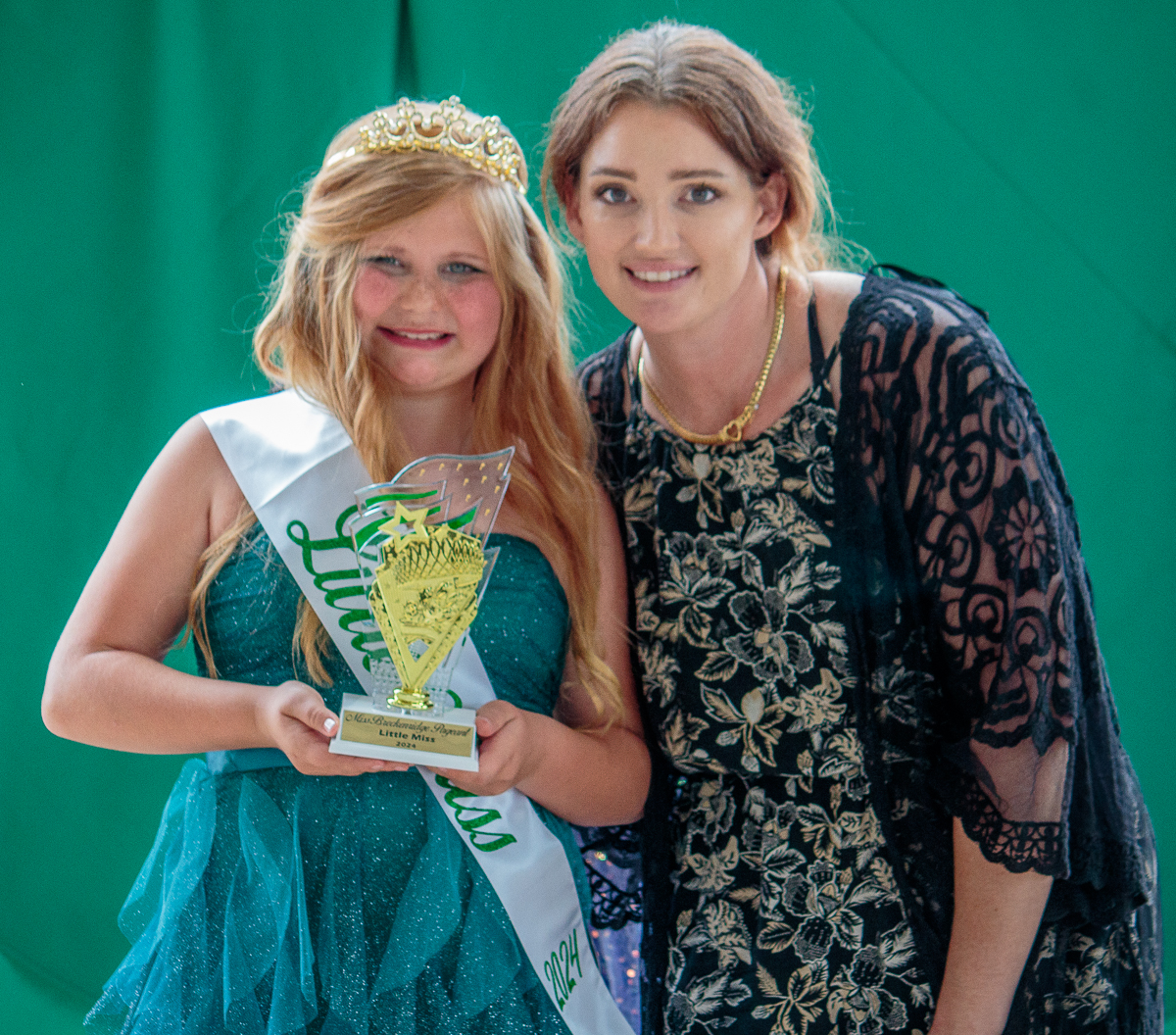 MacKenzie Cloud crowned 2024 Miss Breckenridge at pageant during ...