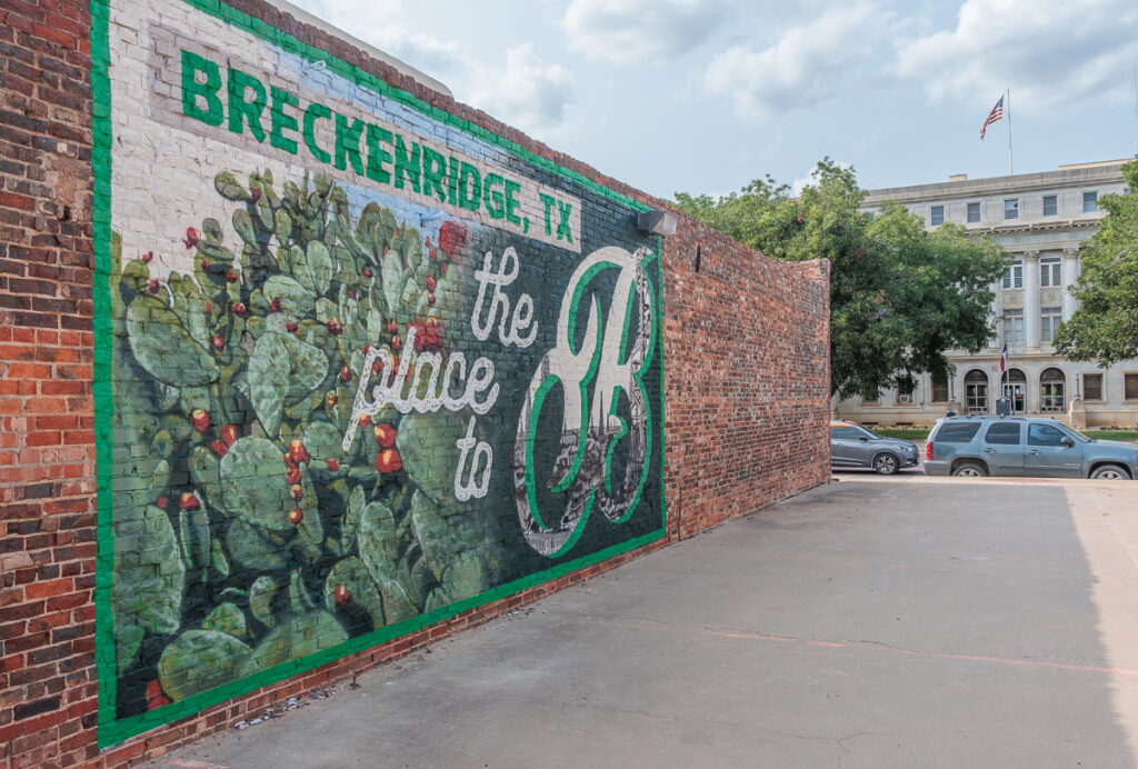 Breckenridge’s newest mural sets stage for community space ...