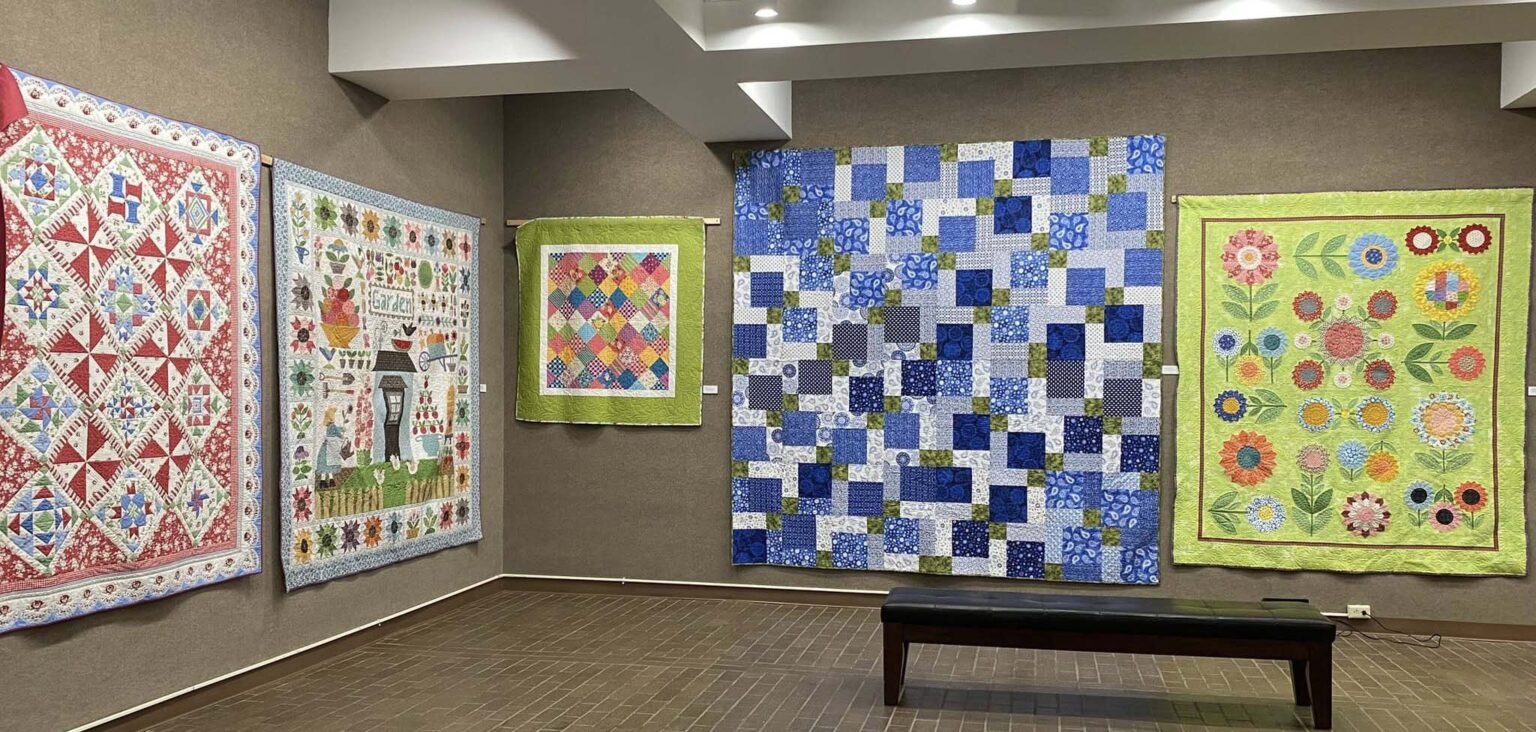 Breckenridge Fine Arts Center hosts holiday exhibits, auction and photo ...