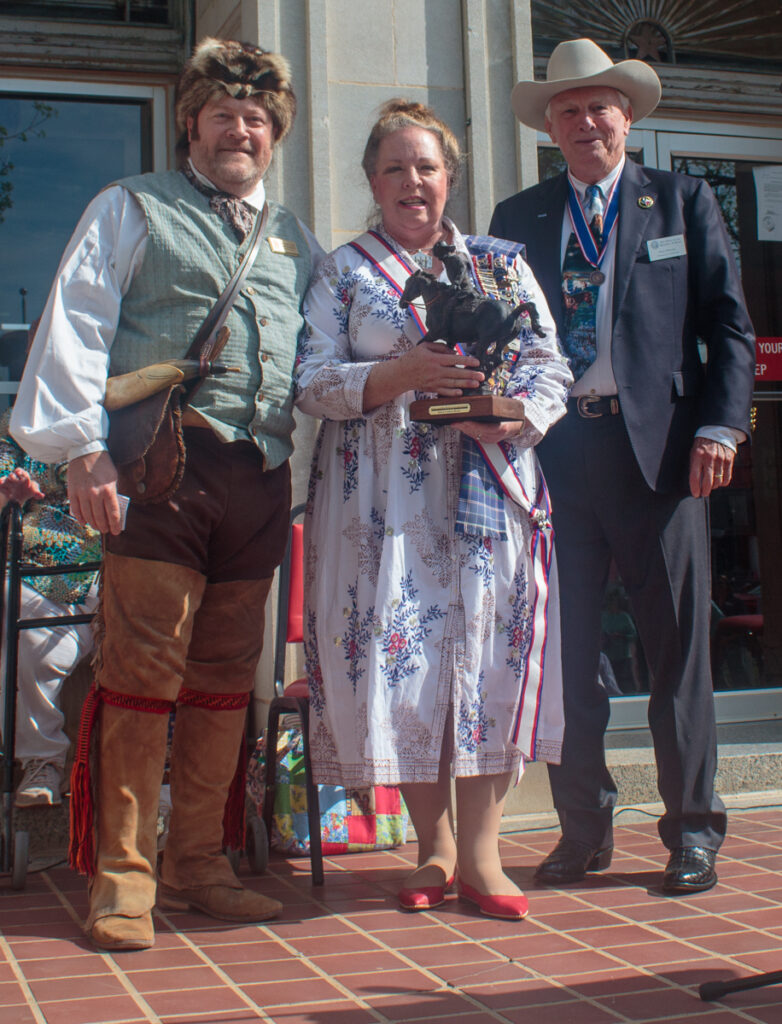 Stephens County unveils ‘Alamo Letter’ monument, celebrates courthouse ...